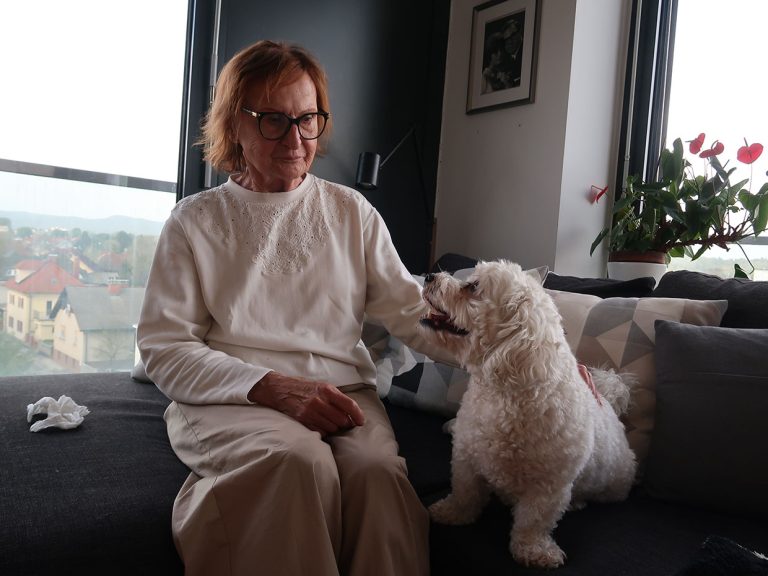 Duša Hlade Zore: »Vsak dan znova najdem razloge za optimizem« - Zveza ...